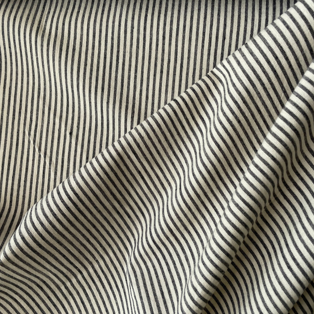 Simple Cream & Black Stripe – Harmony