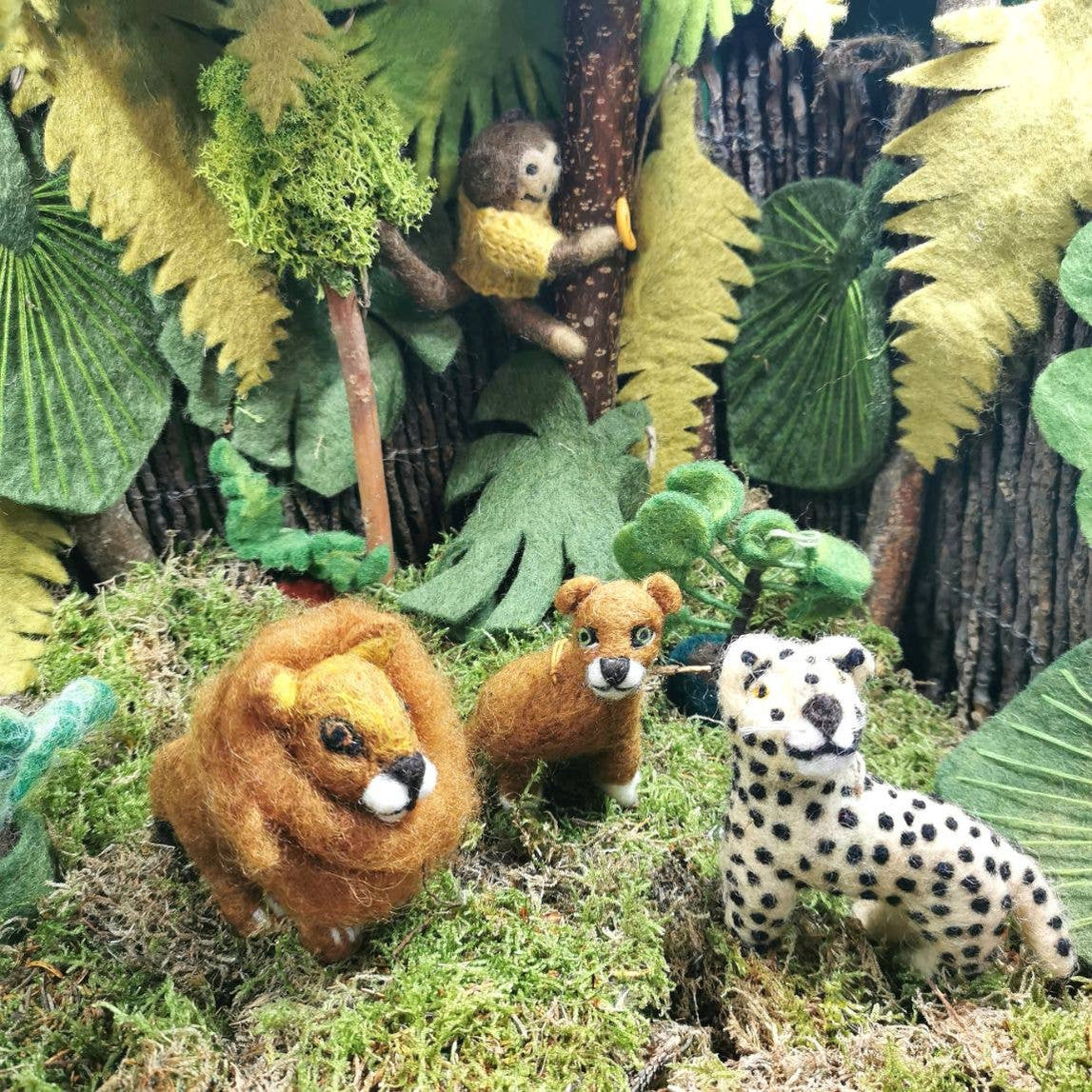 Larry the Leopard Wool Ornament – Harmony