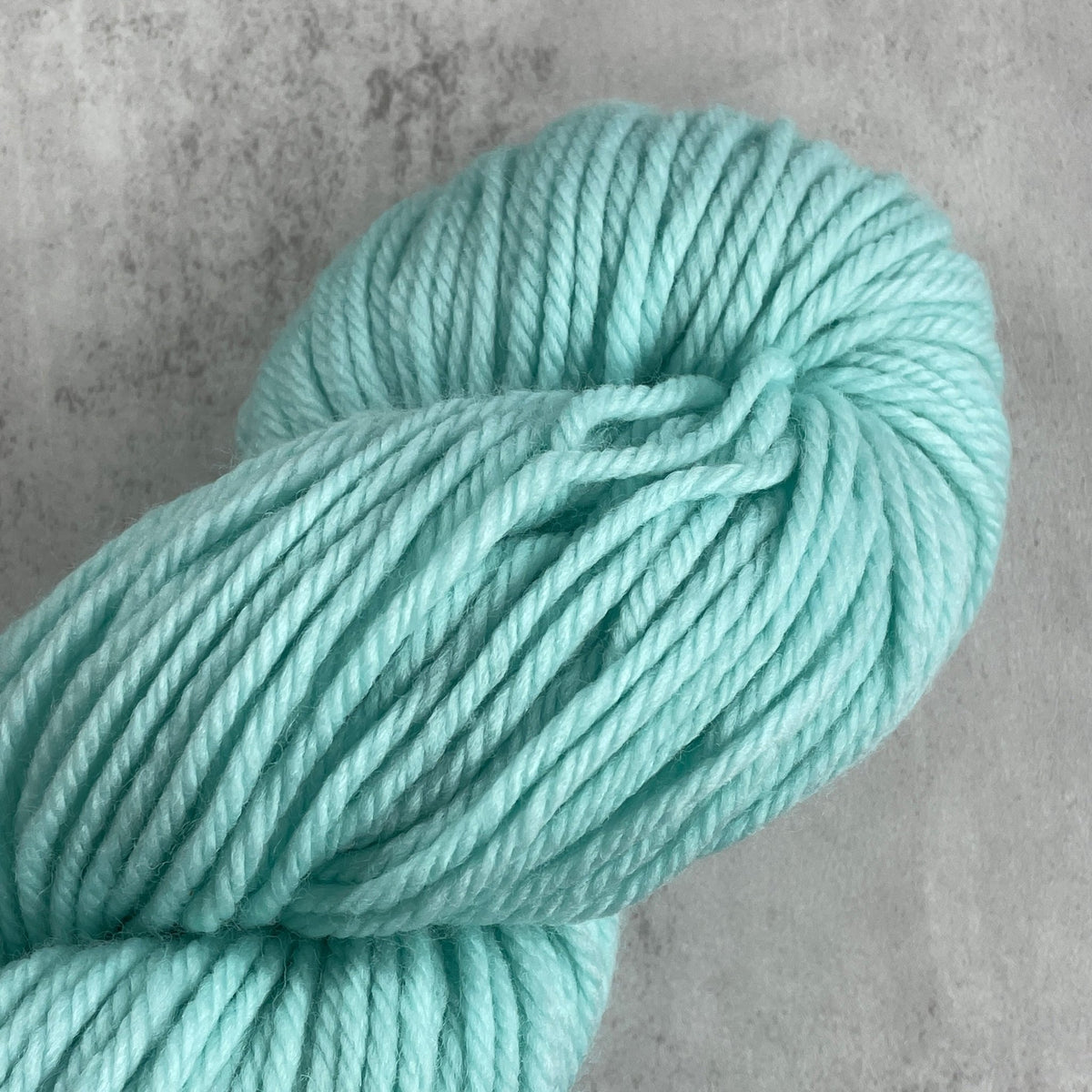 220 Superwash Aran / 513 Pastel Turquoise – Harmony